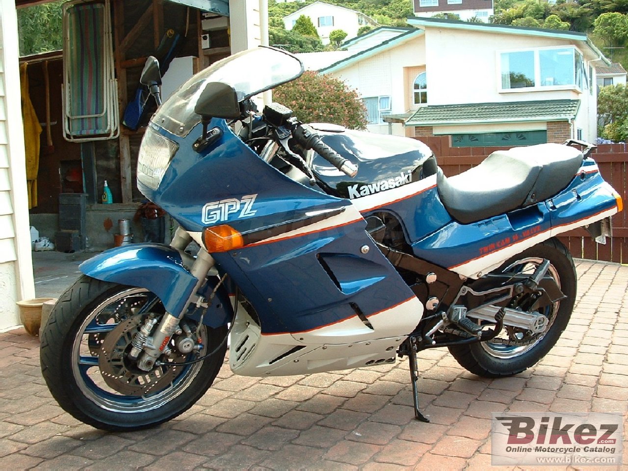 kawasaki-gpz-1000-rx-poster